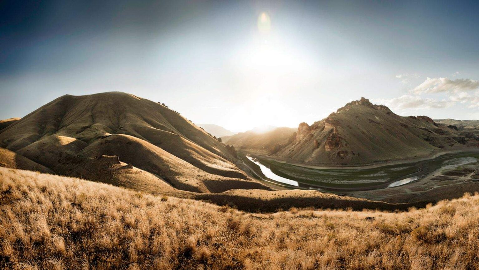 Camping at Alvord Desert: What to Know!