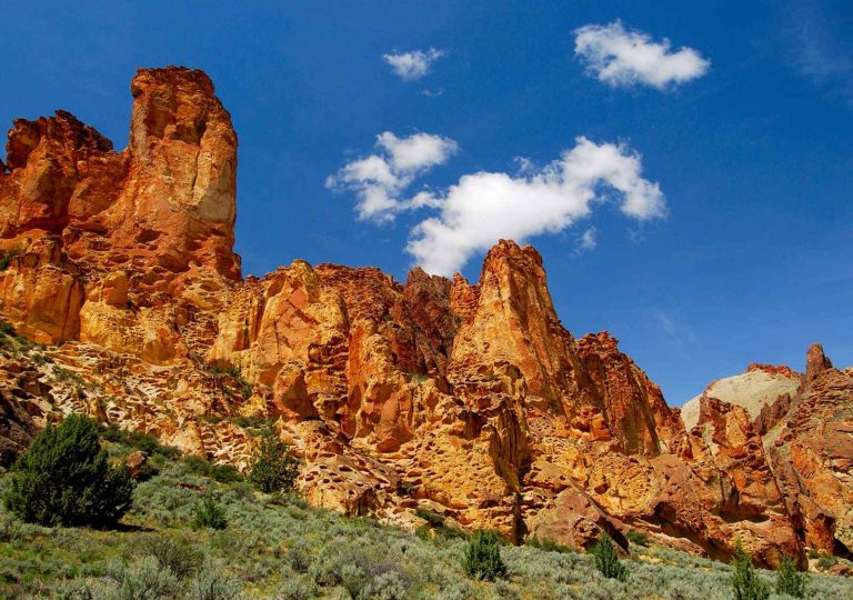 Exploring The Owyhee Canyonlands: Hiking, Rafting, & Camping