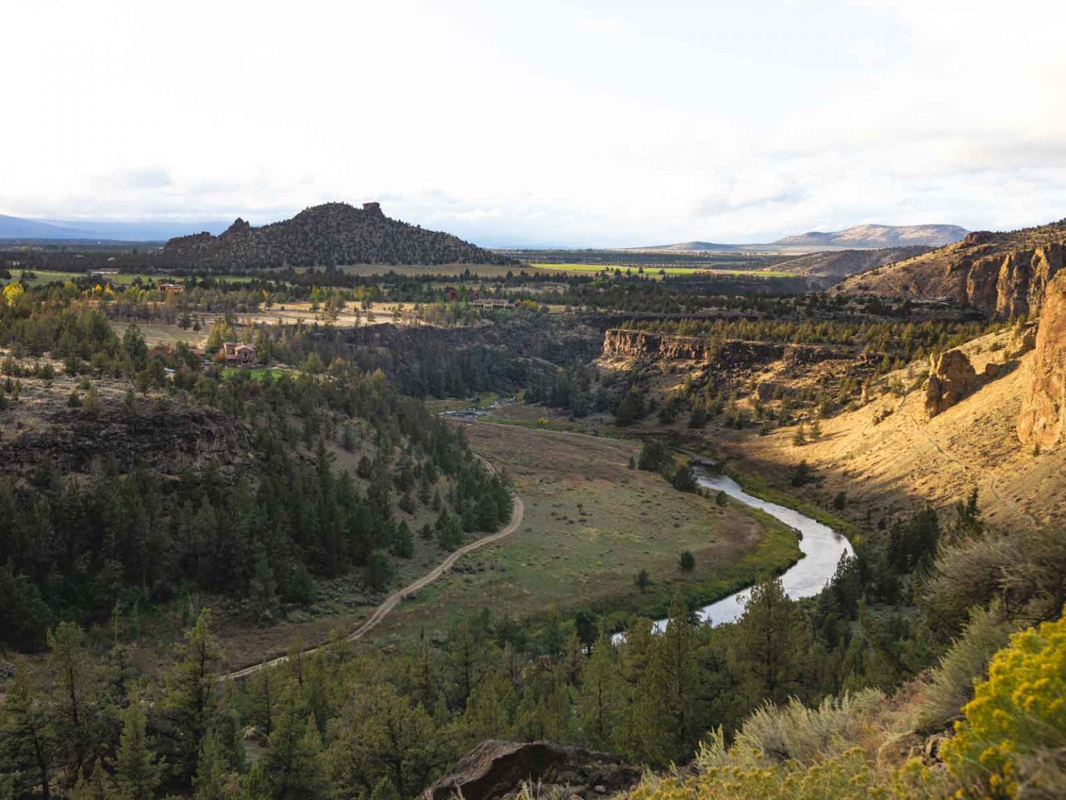 A Guide to Smith Rock State Park's Hikes, Misery Ridge Trail & More