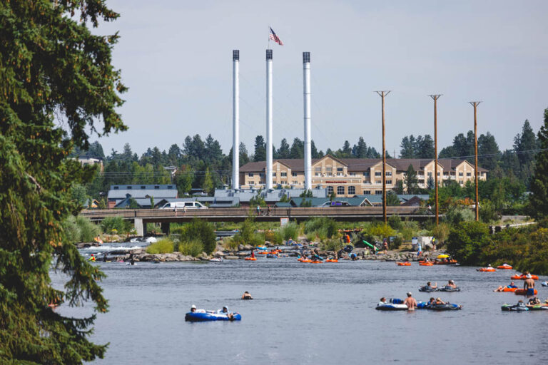 Bend River Float: How to Float the Deschutes River Guide