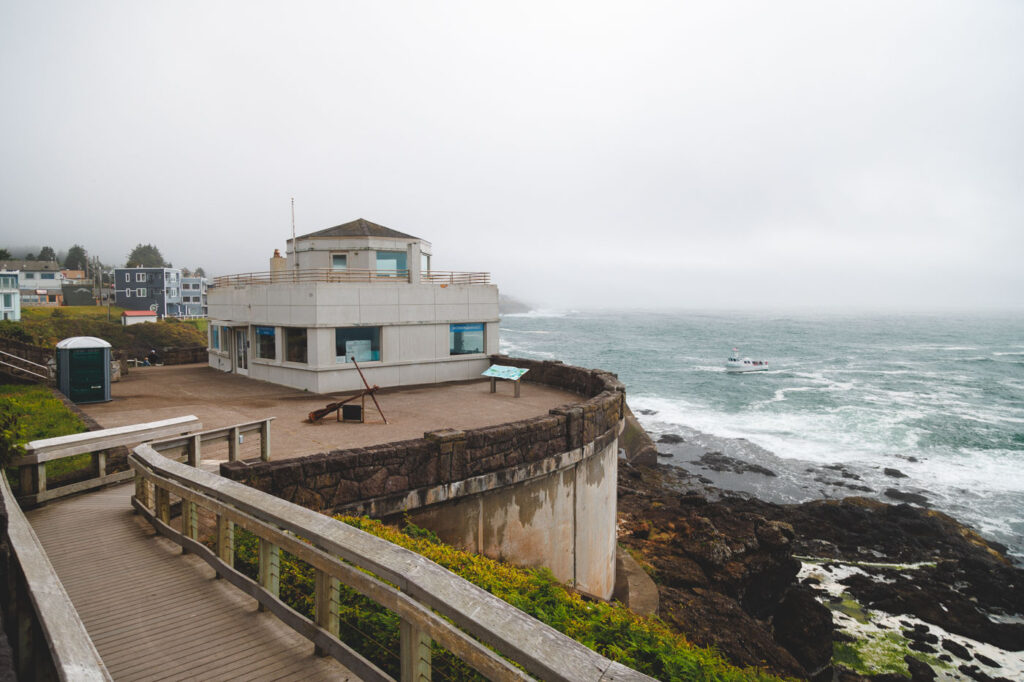 9 EPIC Things to Do in Depoe Bay